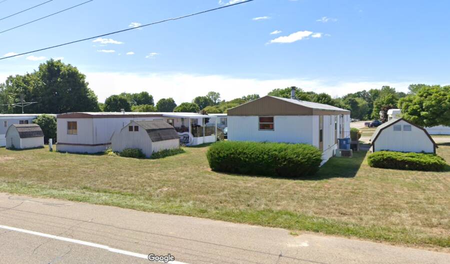 Baroda Estates | 8836 Stevensville Baroda Road, Baroda, MI 49101 | MHBO.com