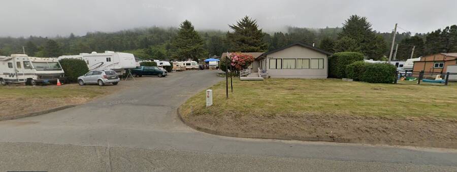 Ocean Views RV Park | 14015 Highway 101 N, Smith River, CA 95567 | MHBO.com