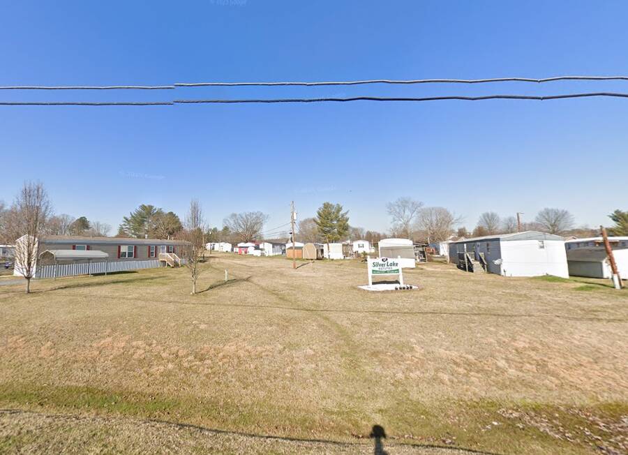 Silver Lake Estates | 340 Silver Rd, Church Hill, TN 37642 | MHBO.com