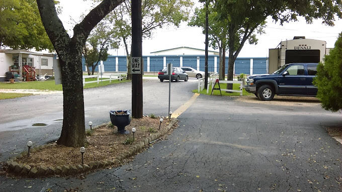 ABC RV Park | 271 Kitty Hawk Rd, Universal City, TX 78148 | MHBO.com