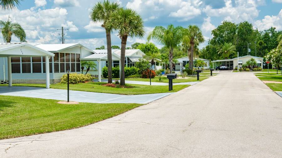 Buttonwood Bay RV Resort| 3 Homes Available | 10001 U.S. 27 South ...