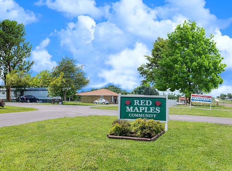 Red Maples Mobile Home Community | 5315 Red Maple Lane, Fulton, MO ...